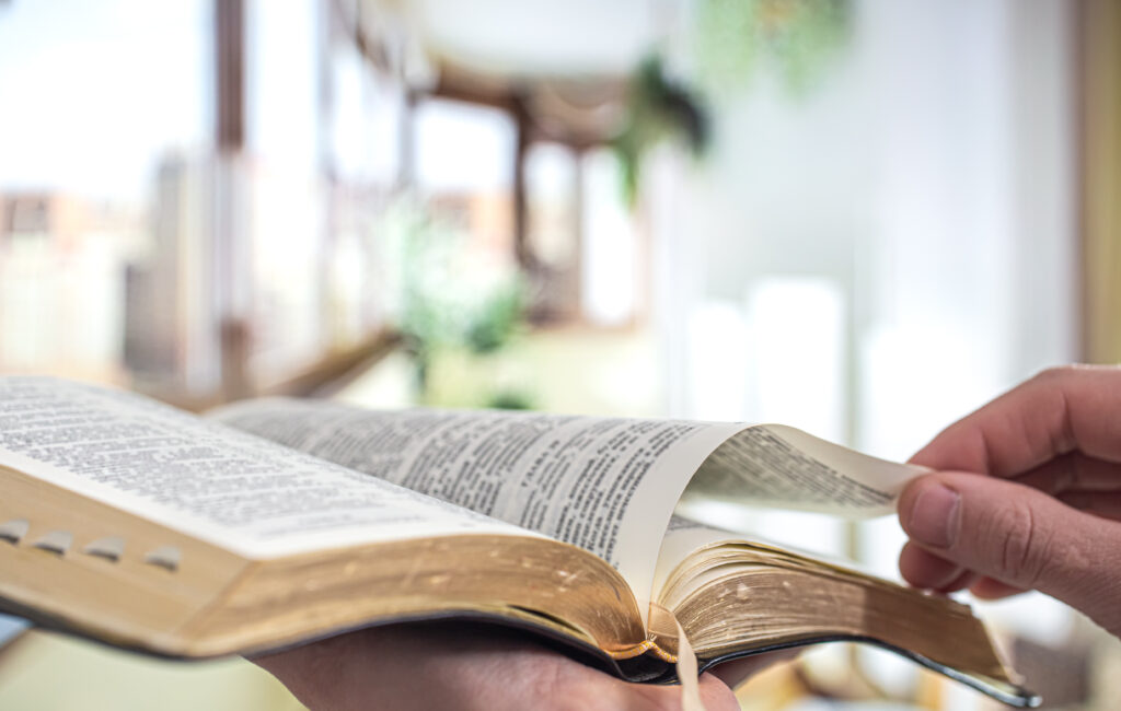 Adonai: Significado Bíblico, Conceito e Importância